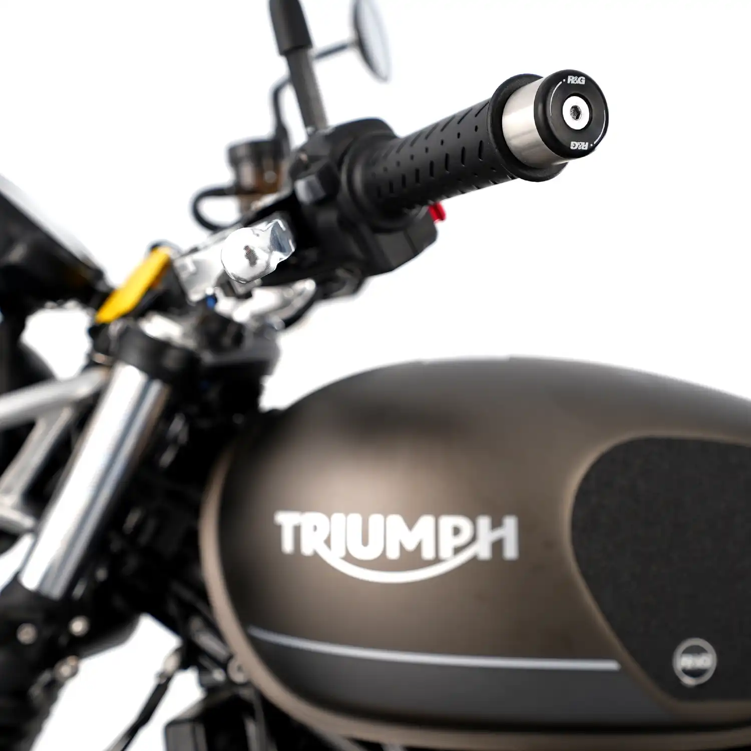 Triumph street twin accessories india store